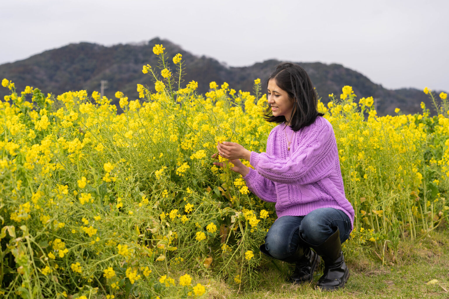 Yellow Spring Road Japan - A Hidden Gem of Tranquility and Mystery!